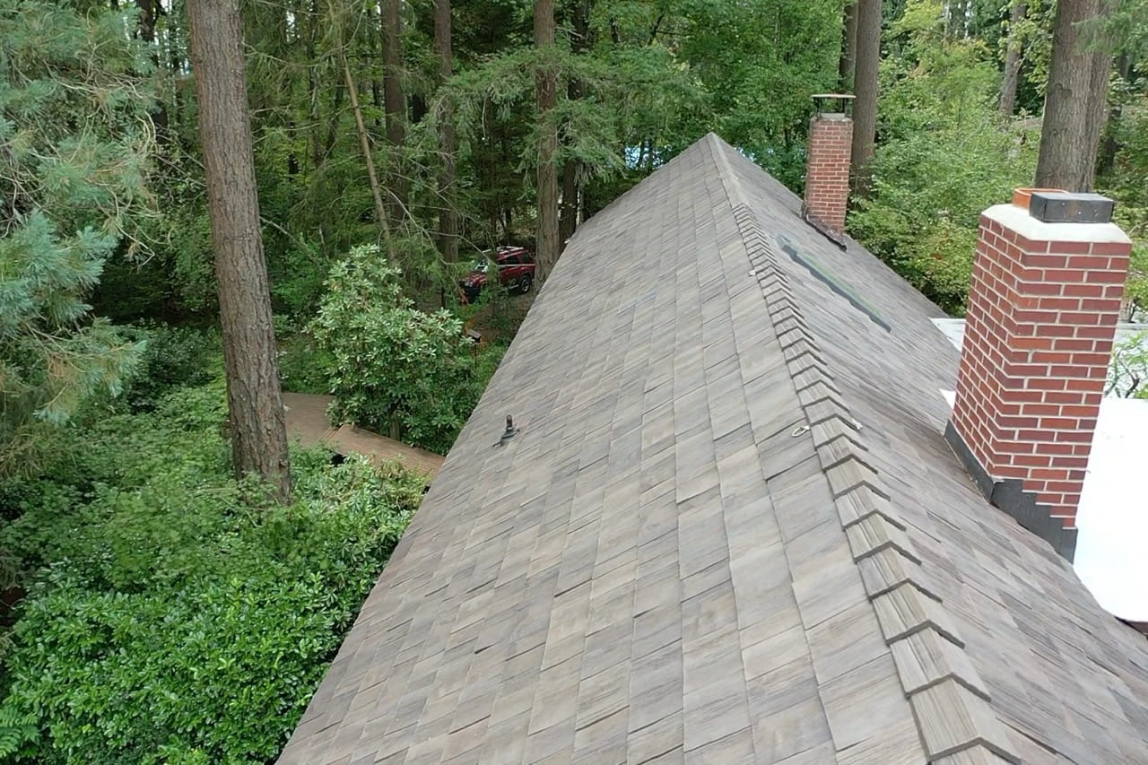 How Roof Pitch Affects Water Drainage and Durability